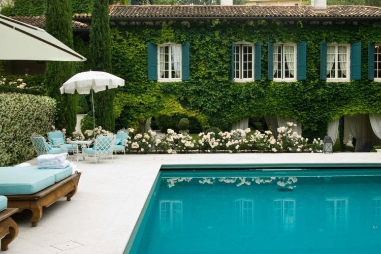 The Truth Behind Ivy-Covered Houses - The Glam Pad