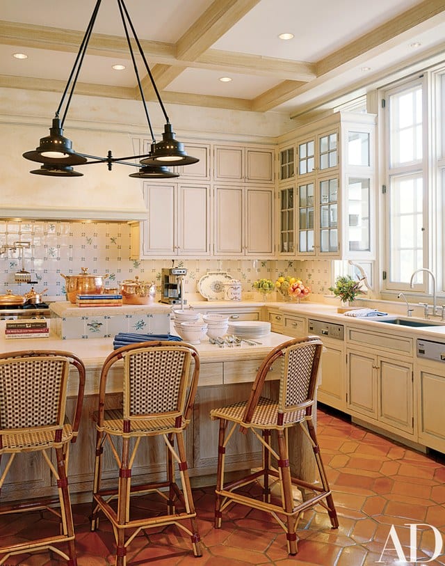 Delft Tile Backsplash / Delft Tiles Their History And How To Decorate ...