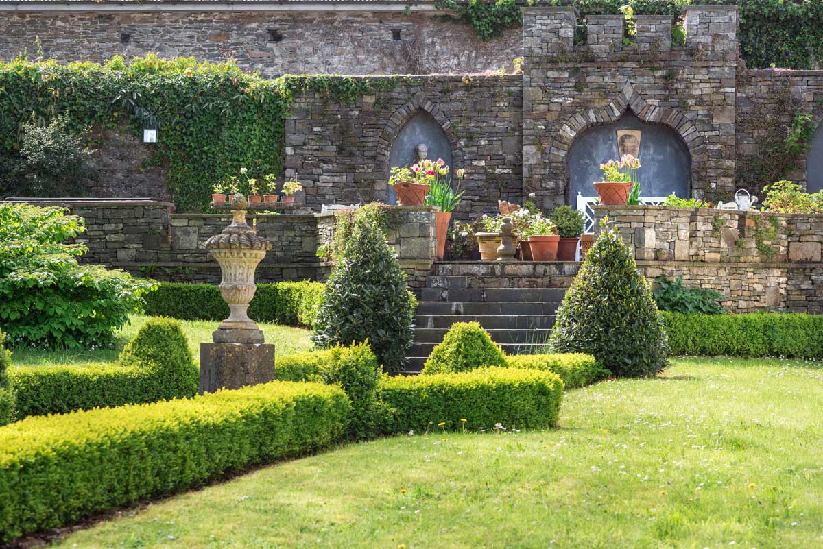 Gothic_Stone_Terrace_Glin_Castle_Garden - The Glam Pad
