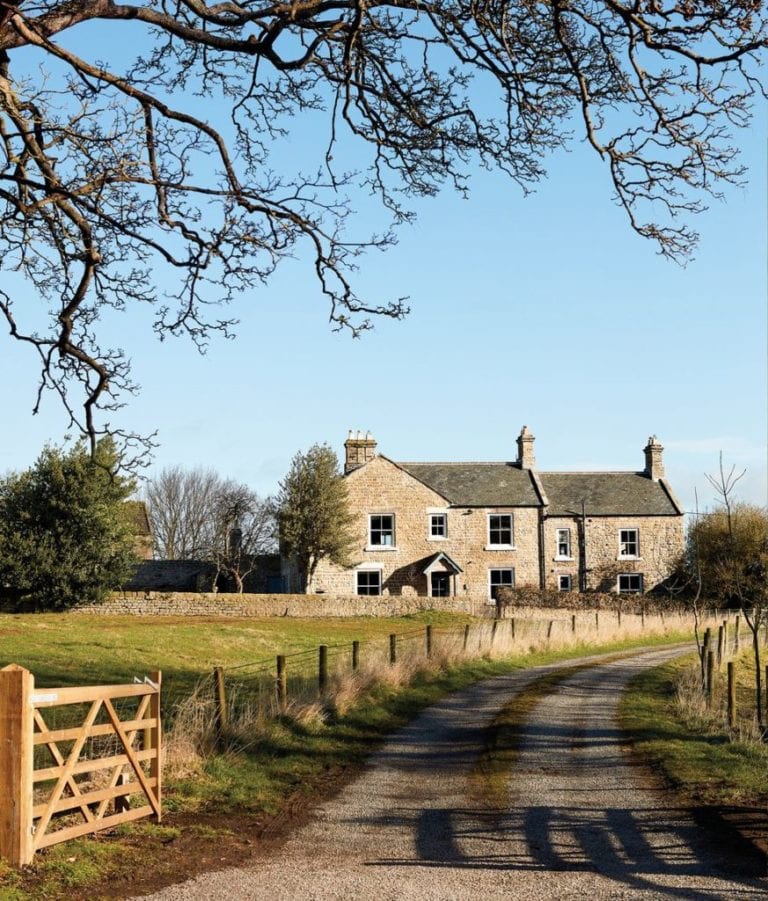 Rita Konig's English Country Farmhouse - The Glam Pad