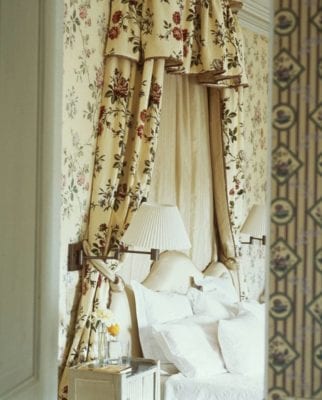 Design Legend: Nicky Haslam - The Glam Pad