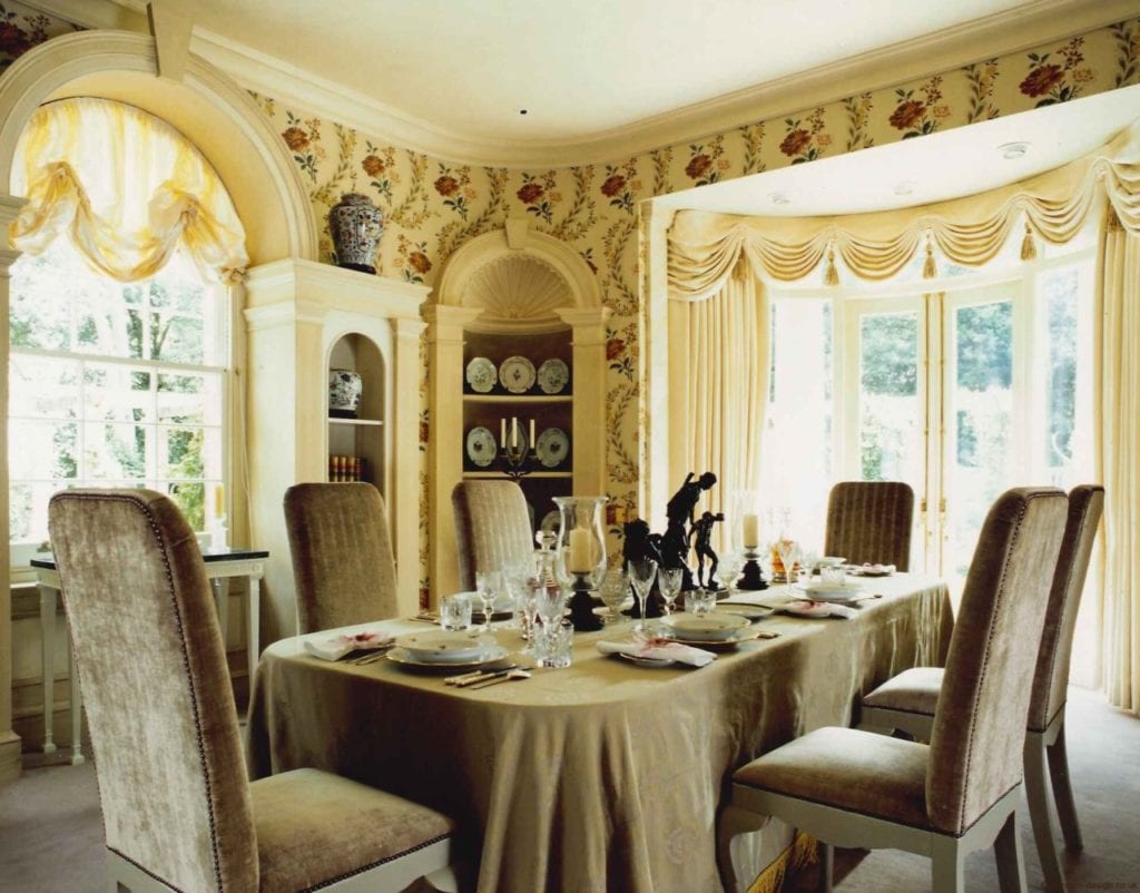 Design Legend: Nicky Haslam - The Glam Pad