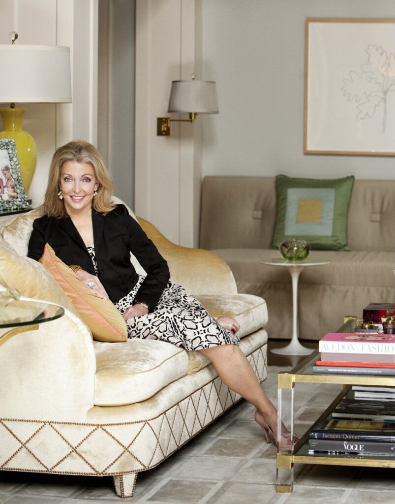 jan-showers - The Glam Pad