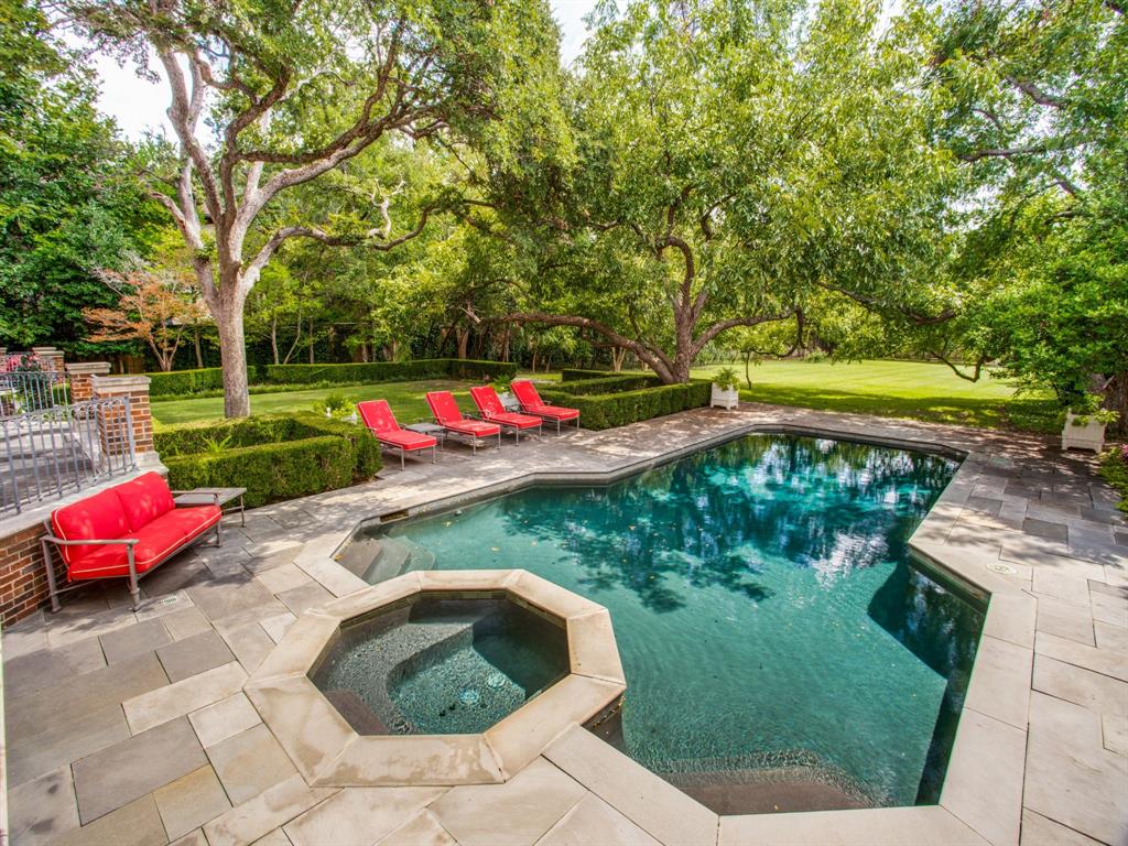 preston hollow back yard pool - The Glam Pad