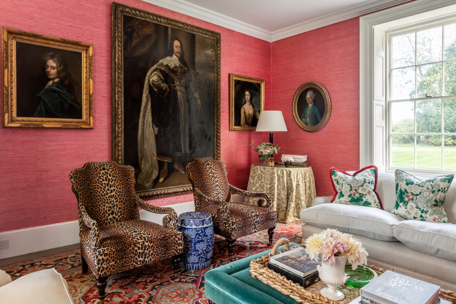 Samantha Todhunter’s 18th Century Oxfordshire Home - The Glam Pad