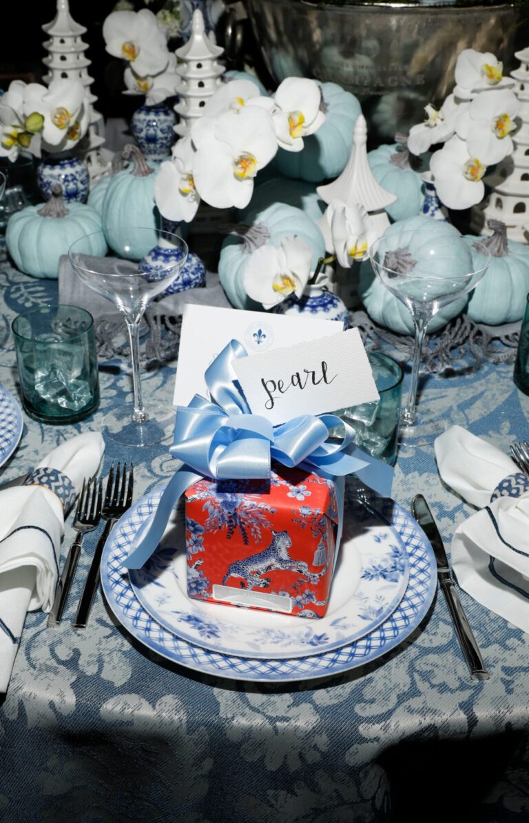 Kappa Tablescapes, Color of the Year, and Guo Pei for The Rug Company ...