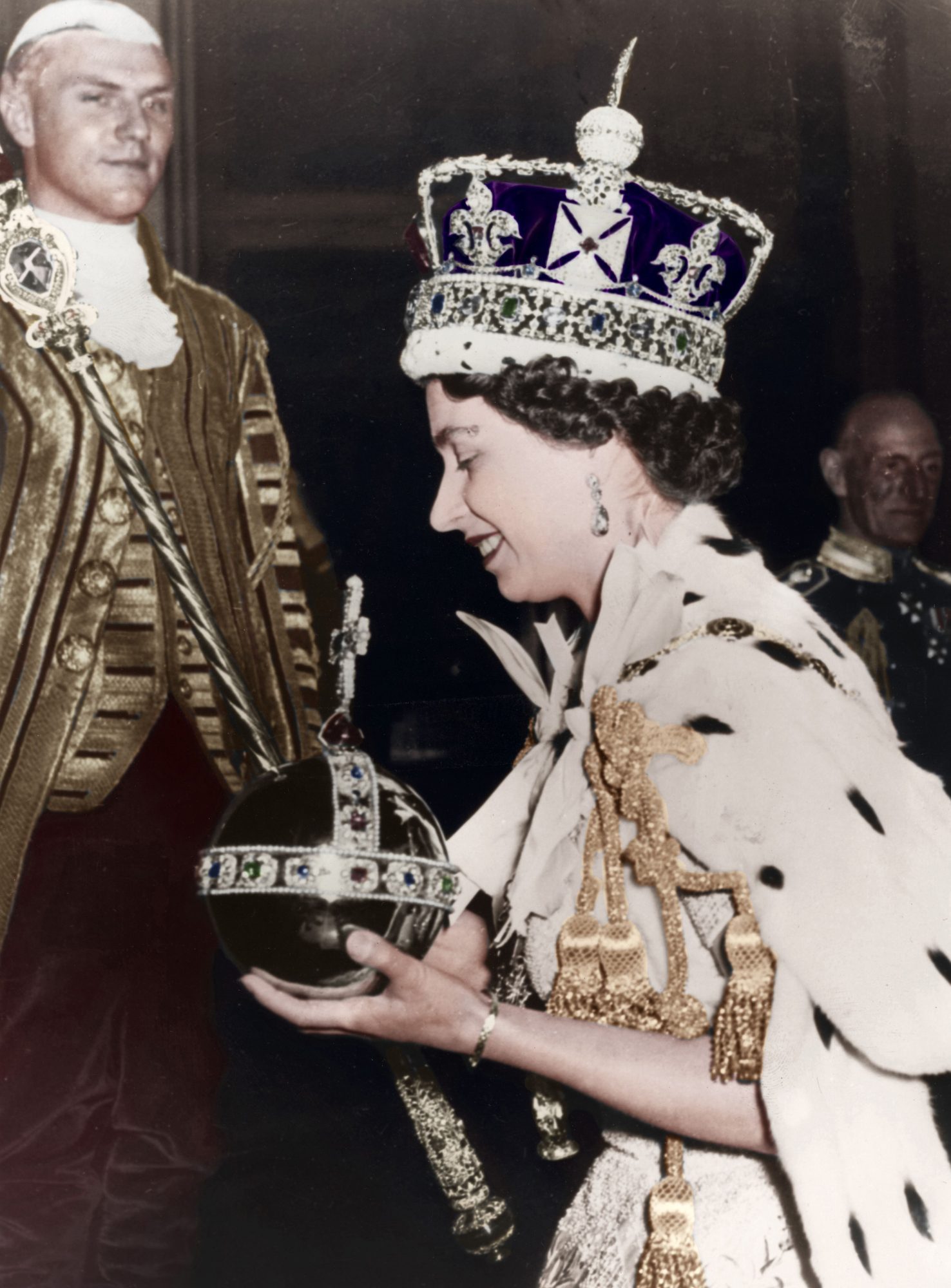 the_glam_pad_coronation_queen_elizabeth - The Glam Pad