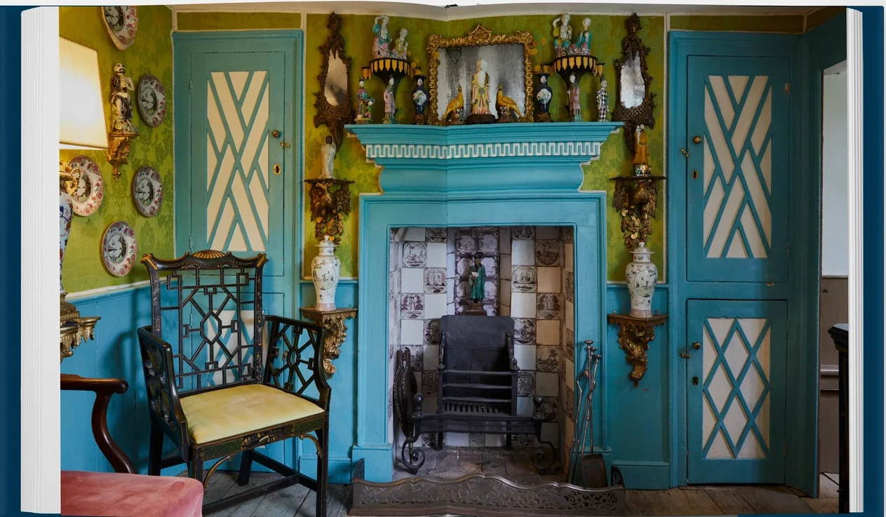 the-glam-pad-the-new-antiquarians-2 - The Glam Pad