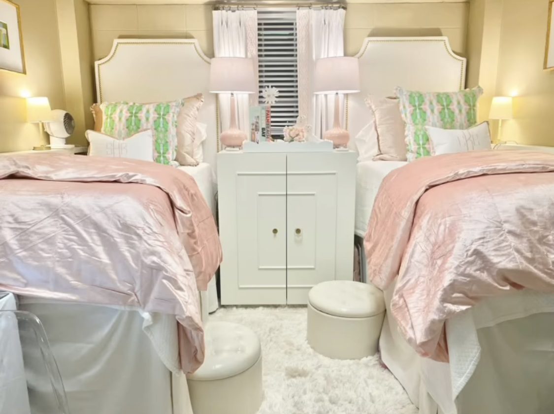 Back to School: 20 Darling Dorm Rooms - The Glam Pad