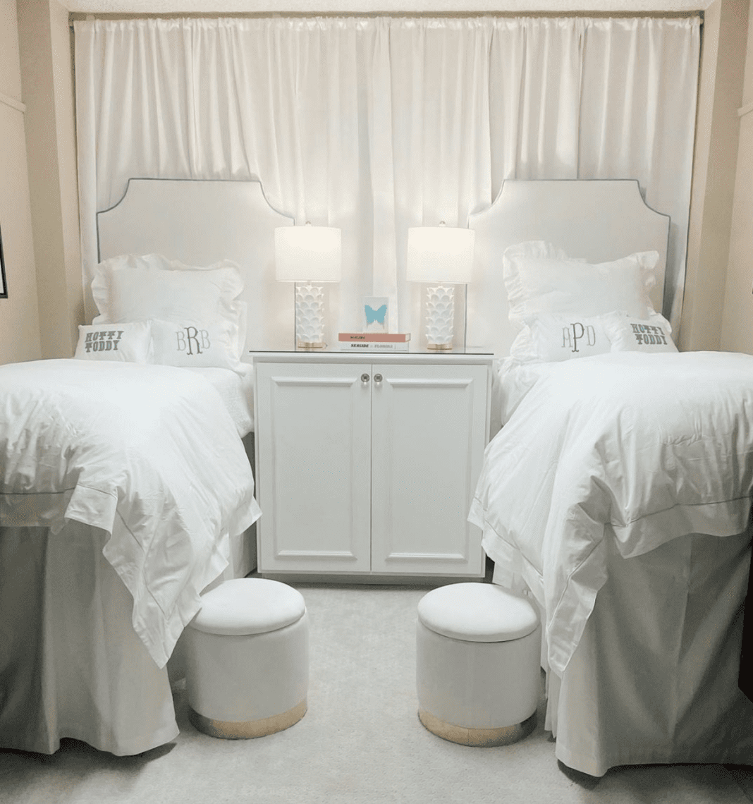 Back to School: 20 Darling Dorm Rooms - The Glam Pad