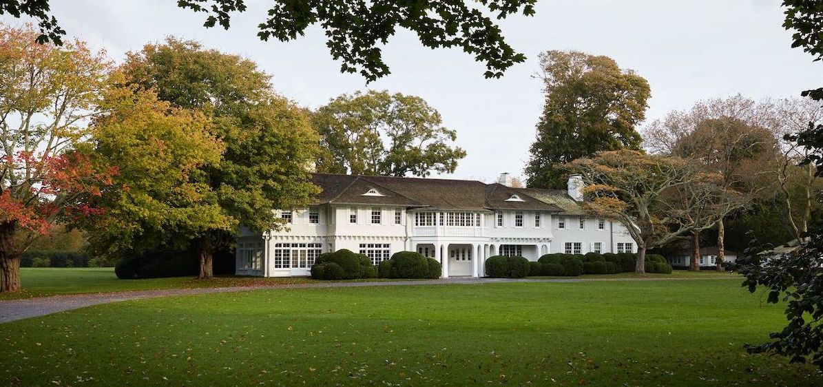 Jackie O's East Hampton Estate, Salter House Comes to Manhattan, and a ...