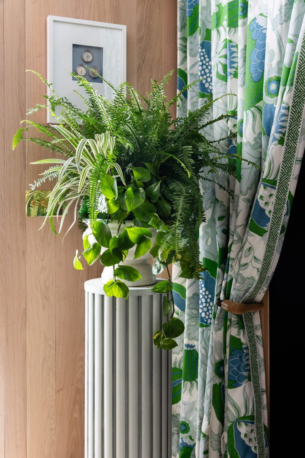 Mrs. Alice Christmas, Sara Hillery’s Kips Bay Room, and Schumacher for ...