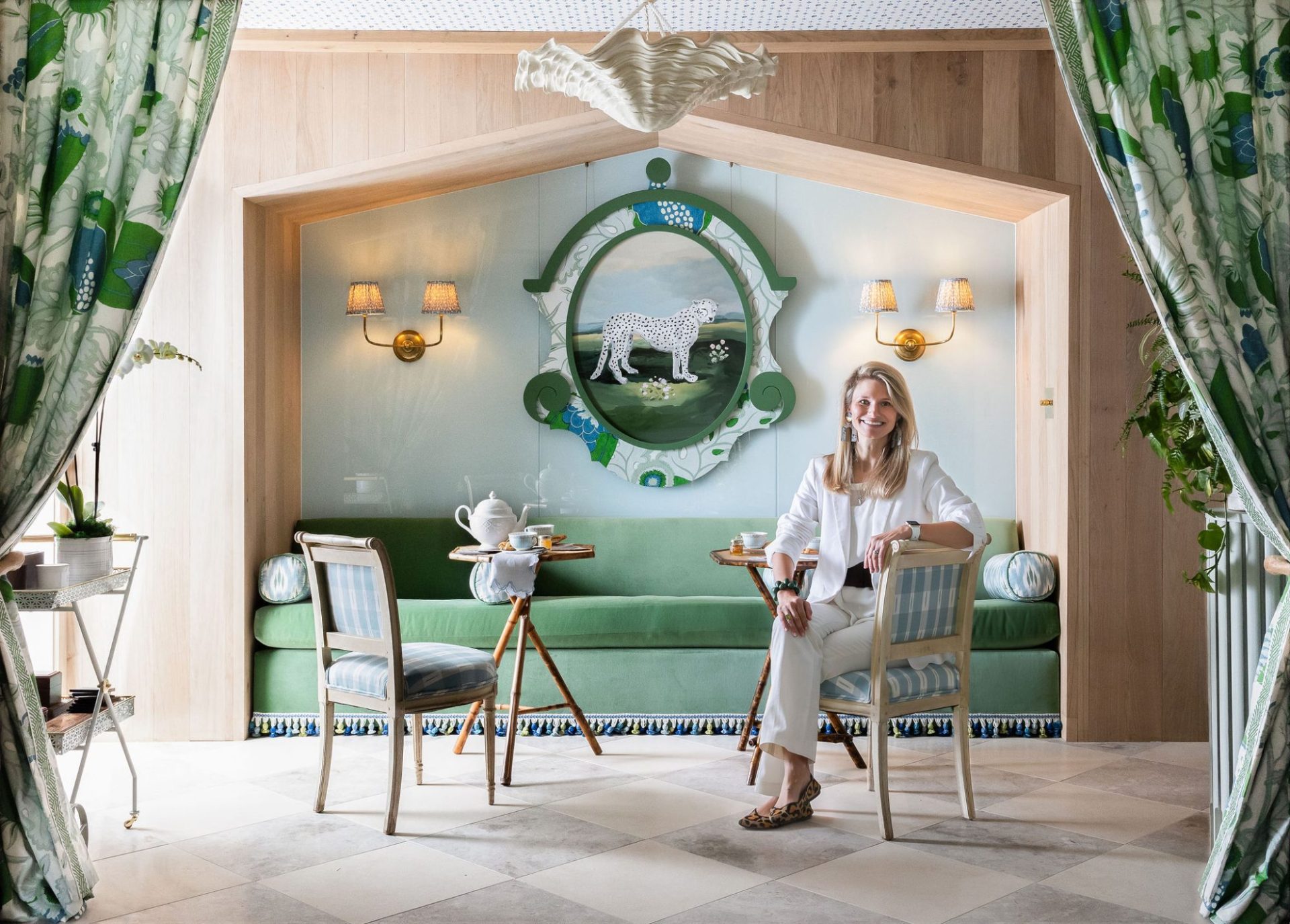 Mrs. Alice Christmas, Sara Hillery’s Kips Bay Room, and Schumacher for ...