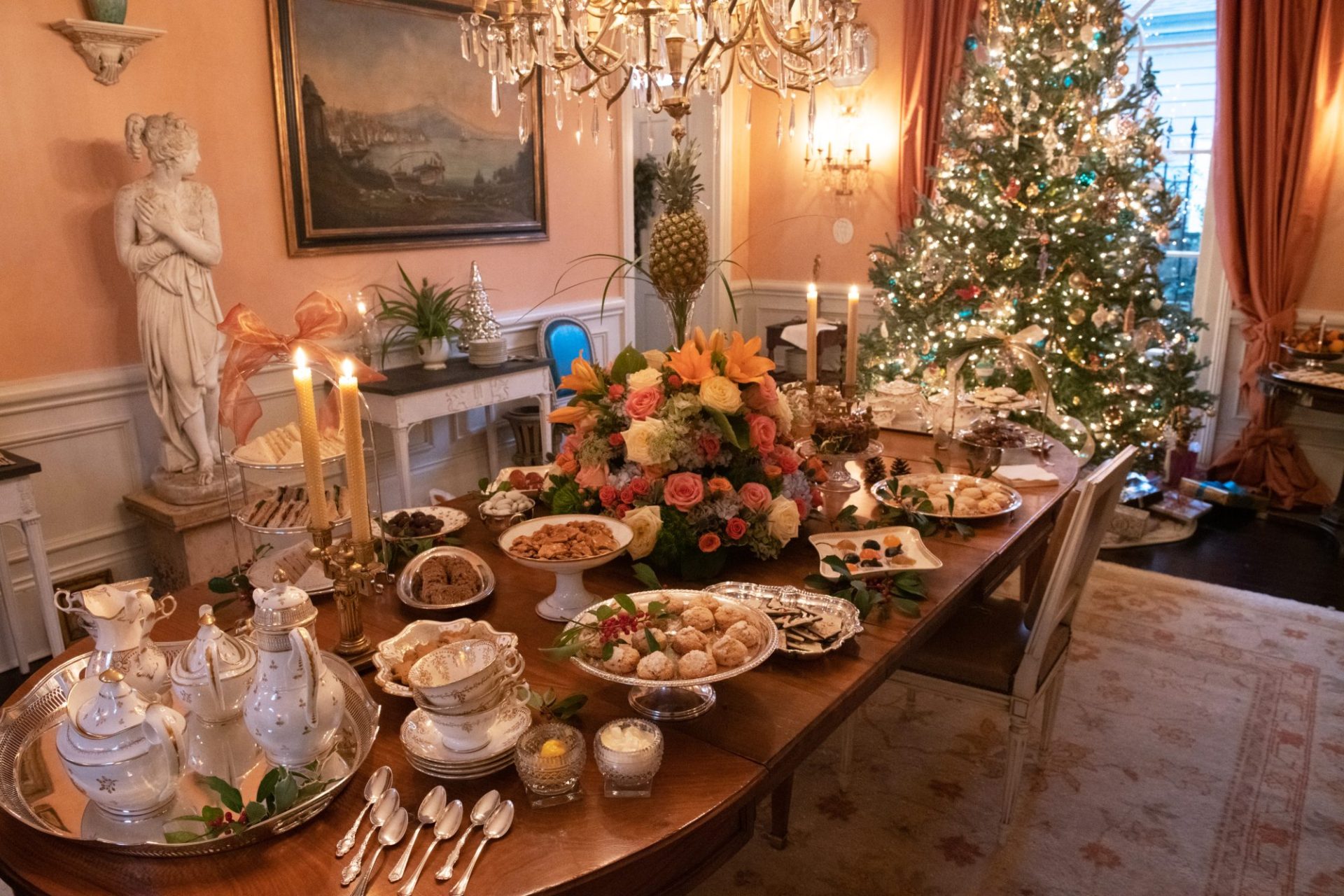 A Classical Shindig Christmas - The Glam Pad