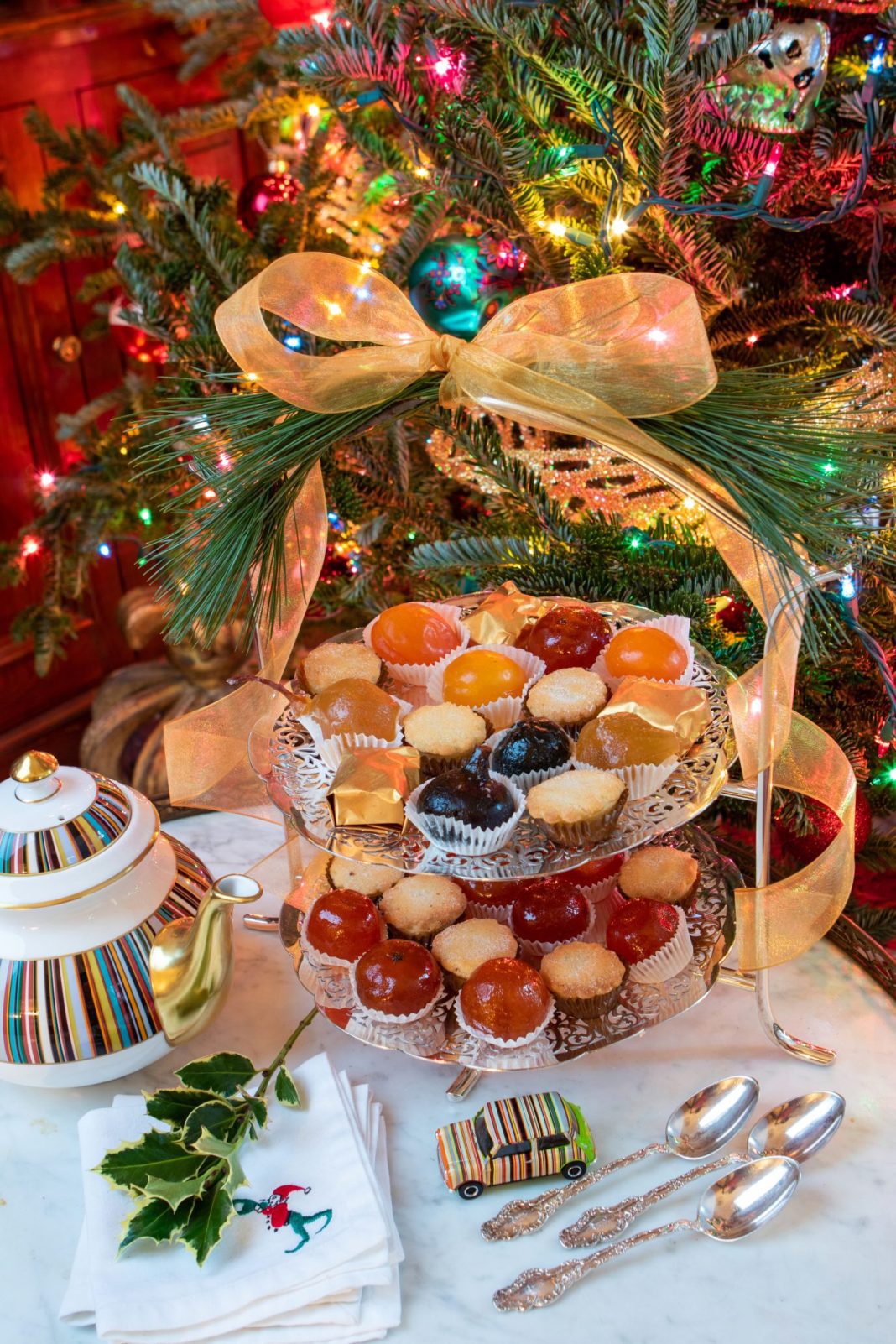 A Classical Shindig Christmas - The Glam Pad