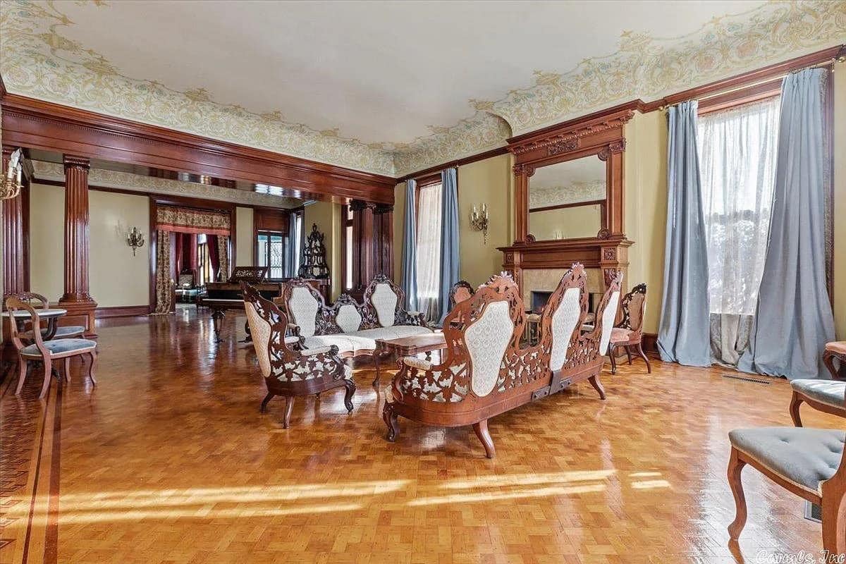 Real Estate Round Up: A Turn of The Century Gem, Turville Grange, and ...