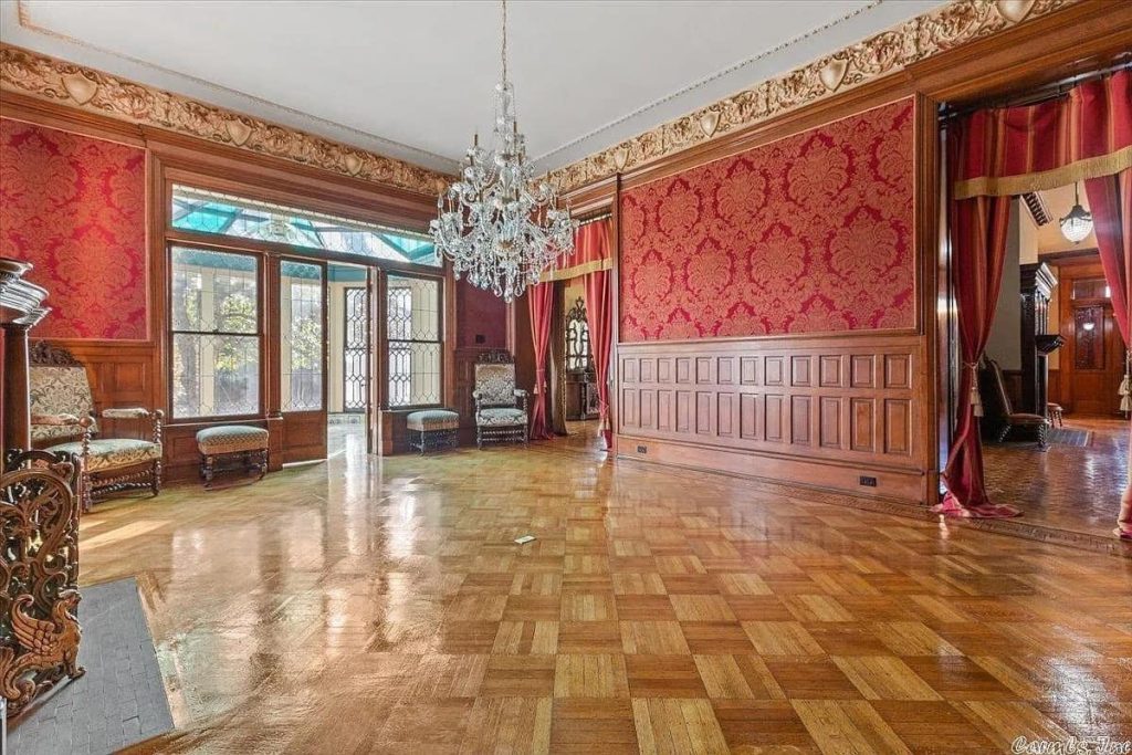 Real Estate Round Up: A Turn of The Century Gem, Turville Grange, and ...