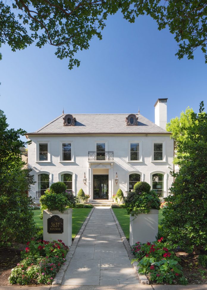 A Home fit for a Princess by Jan Showers - The Glam Pad
