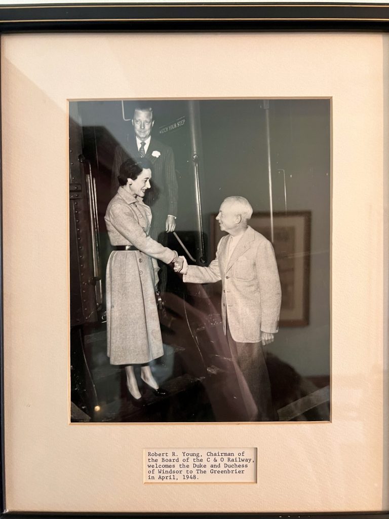 An Insider Glimpse at the Dorothy Draper Decorating Weekend - The Glam Pad
