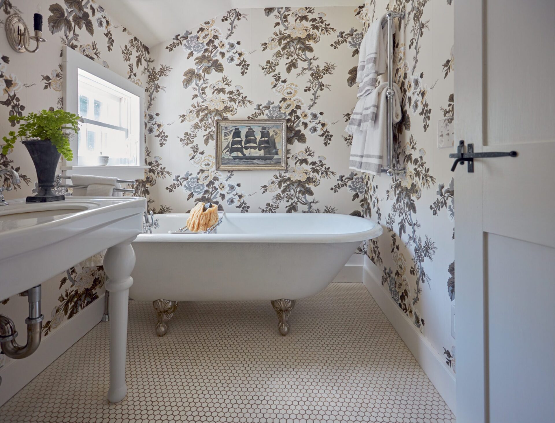 Country House Living with Nora Murphy - The Glam Pad