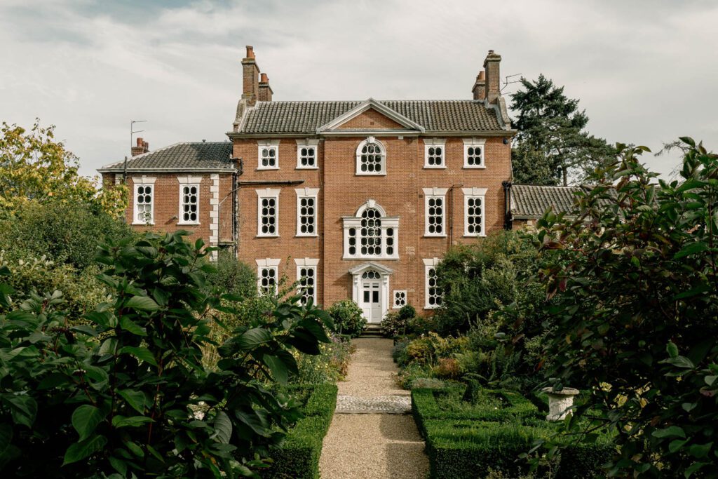 A Norwich Dream for Sale: Catton Place - The Glam Pad