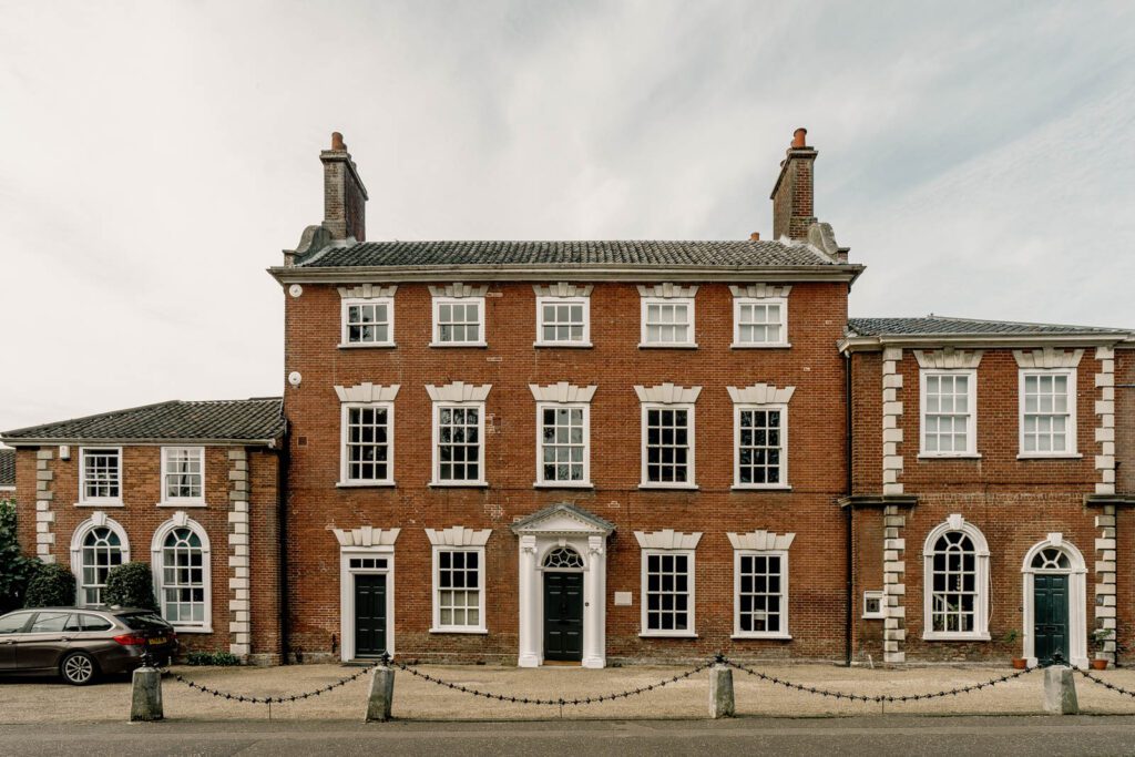 A Norwich Dream for Sale: Catton Place - The Glam Pad