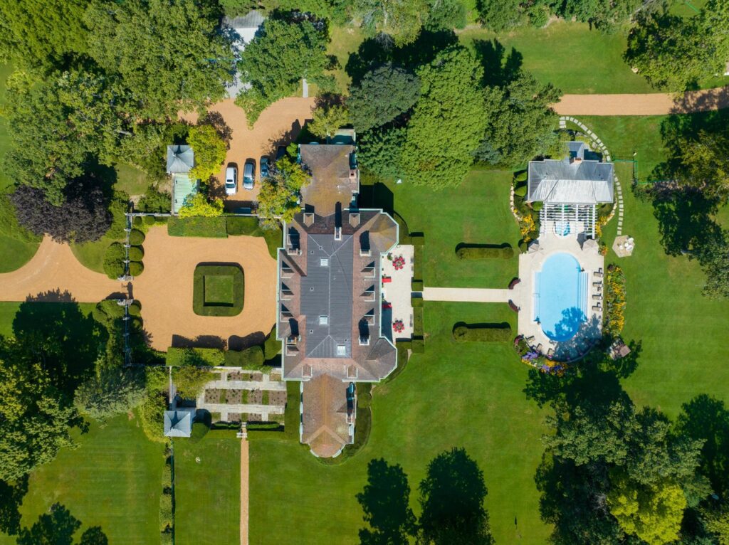An Architecturally Significant David Adler Country House for Sale - The ...