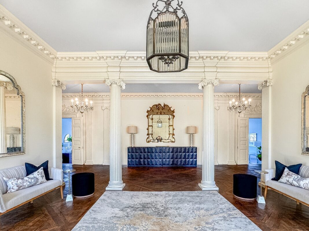 An Architecturally Significant David Adler Country House for Sale - The ...