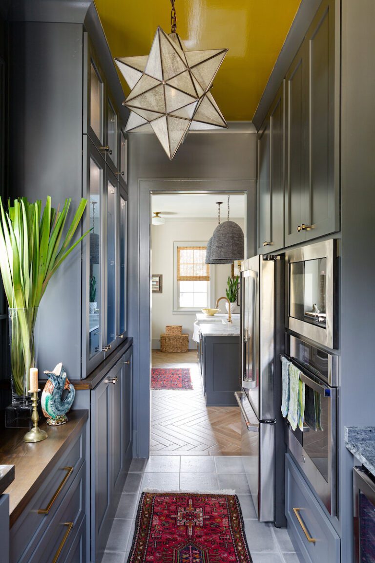 An Elegant Beach House by Chad Graci - The Glam Pad