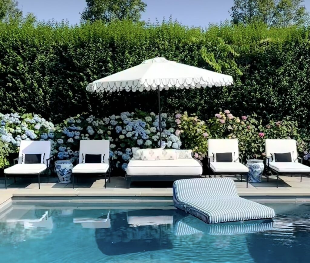 hydrangeas-the-hamptons - The Glam Pad