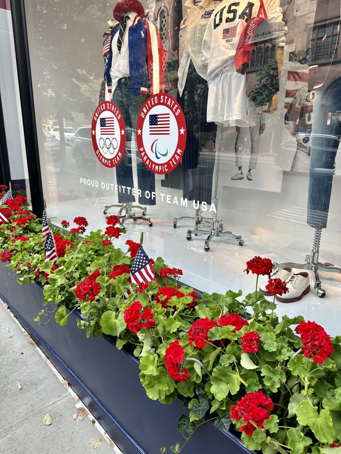 Café Ginori at Bergdorf Goodman, Ralph Lauren Goes Patriotic for the ...