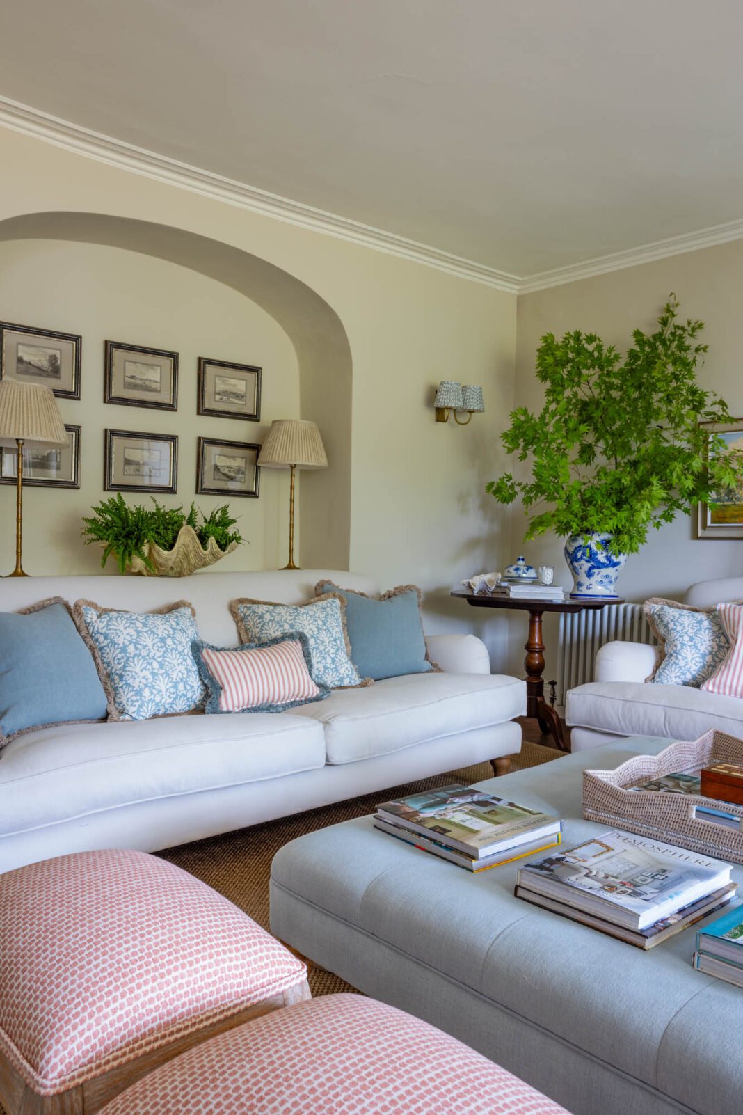 A Stately Manor House in Gloucestershire by Sean Symington - The Glam Pad
