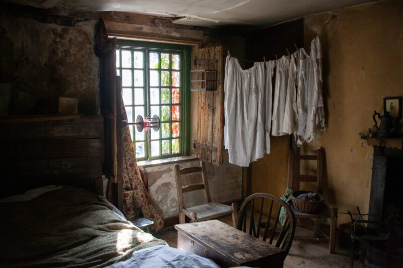 An 18th Century Time Capsule: Dennis Severs' House - The Glam Pad