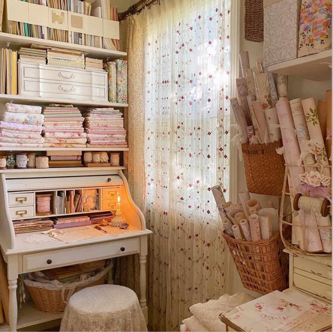 A Shabby Chic She Shed - The Glam Pad