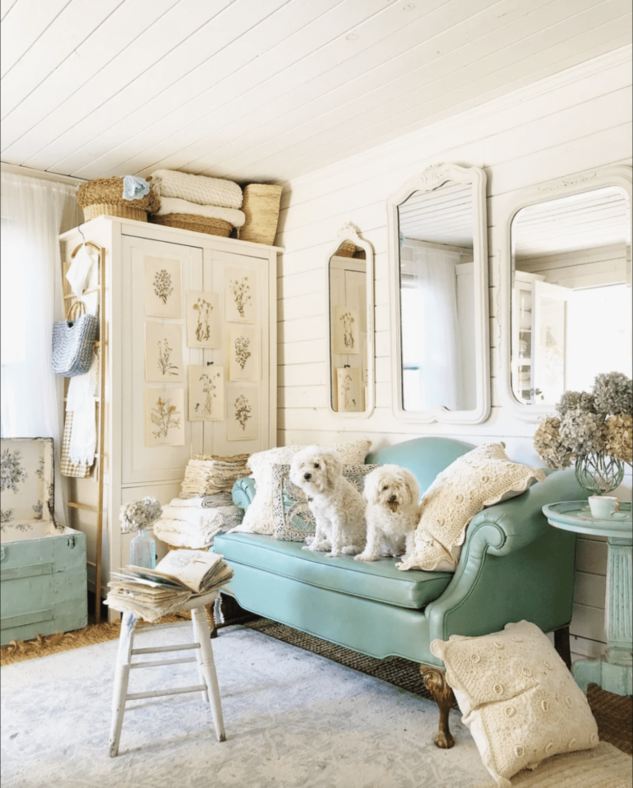 A Shabby Chic She Shed - The Glam Pad