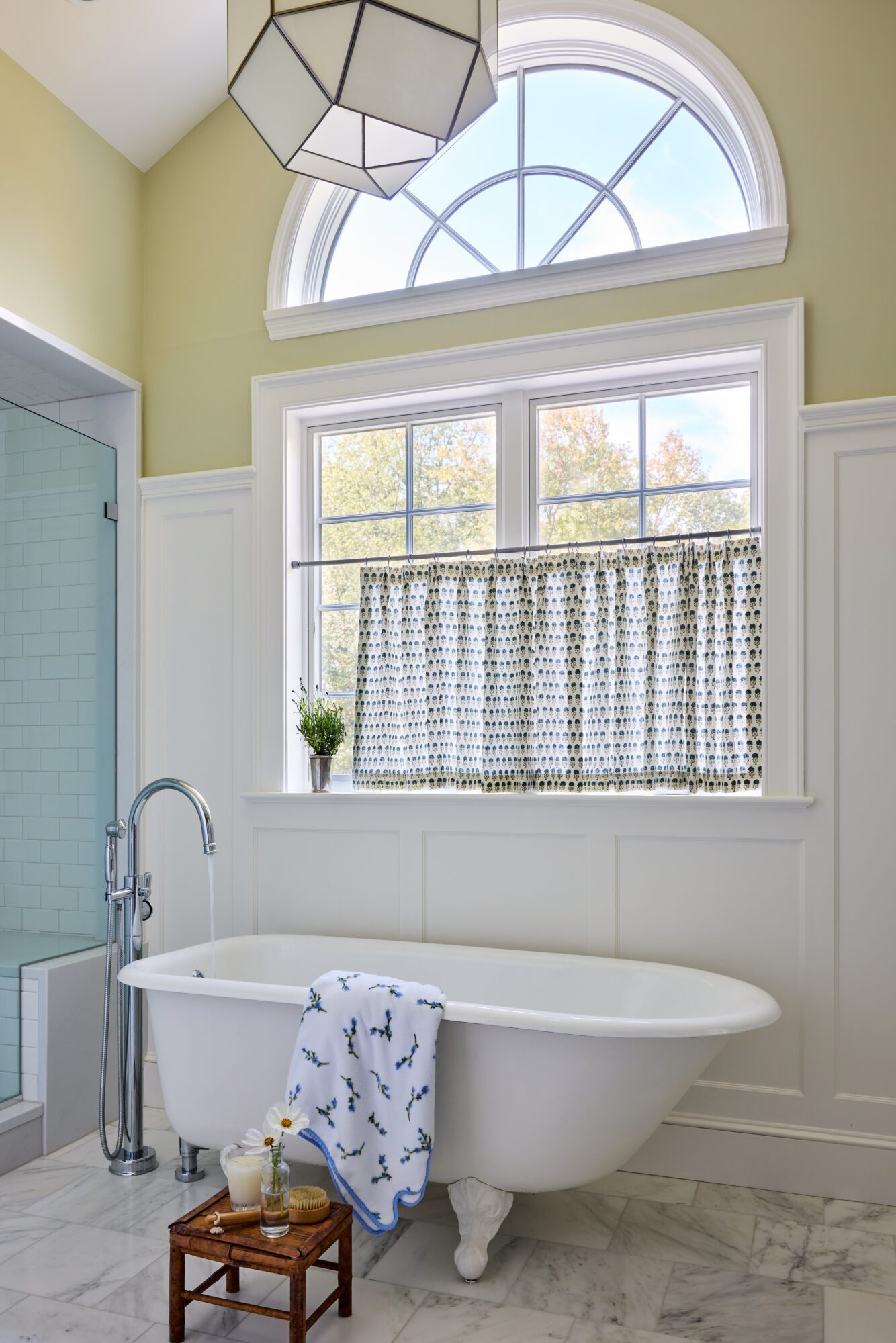 Jennifer Hunter Design interior design 14 Primary Bath - The Glam Pad
